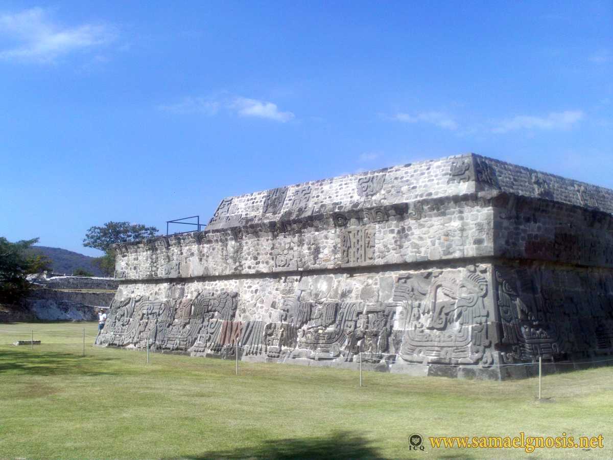 Zona Arqueológica de Xochicalco foto 0535